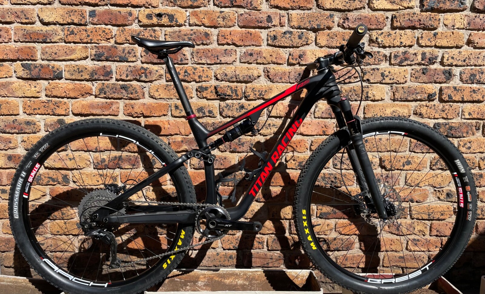 Titan Racing Cypher Team | Dual Suspension Mountain Bikes | Bike Hub