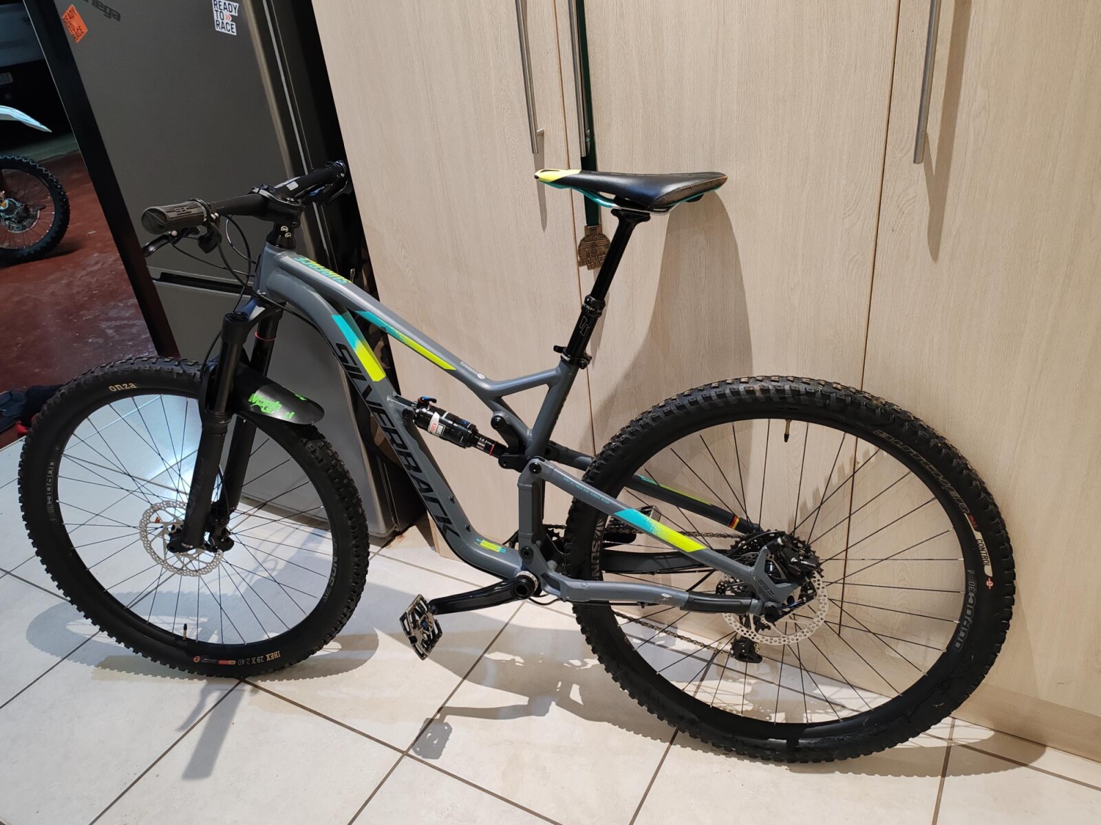 29" silverback surface | Dual Suspension Mountain Bikes | Bike Hub