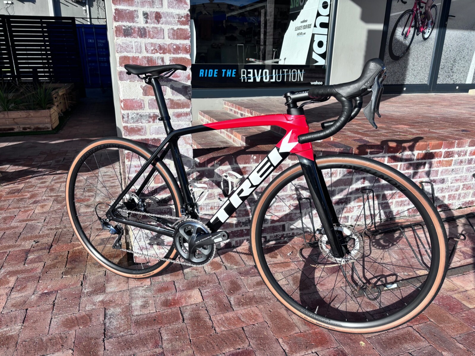 2022 - Trek Emonda SL 6 | Road Bikes | Bike Hub