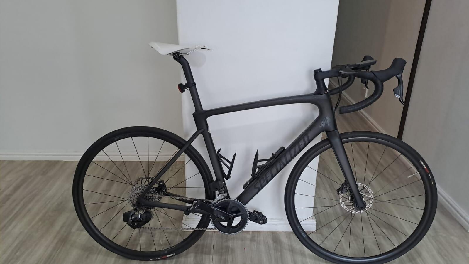 Specialized Roubaix | Road Bikes | Bike Hub