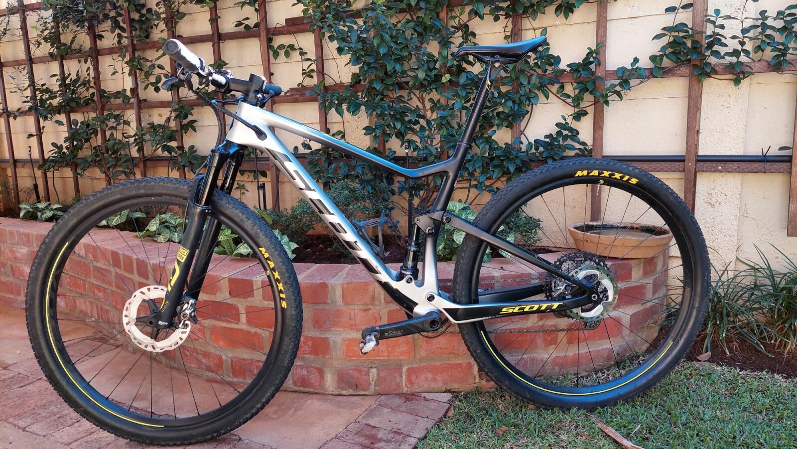 scott spark 900 rc pro | Dual Suspension Mountain Bikes | Bike Hub