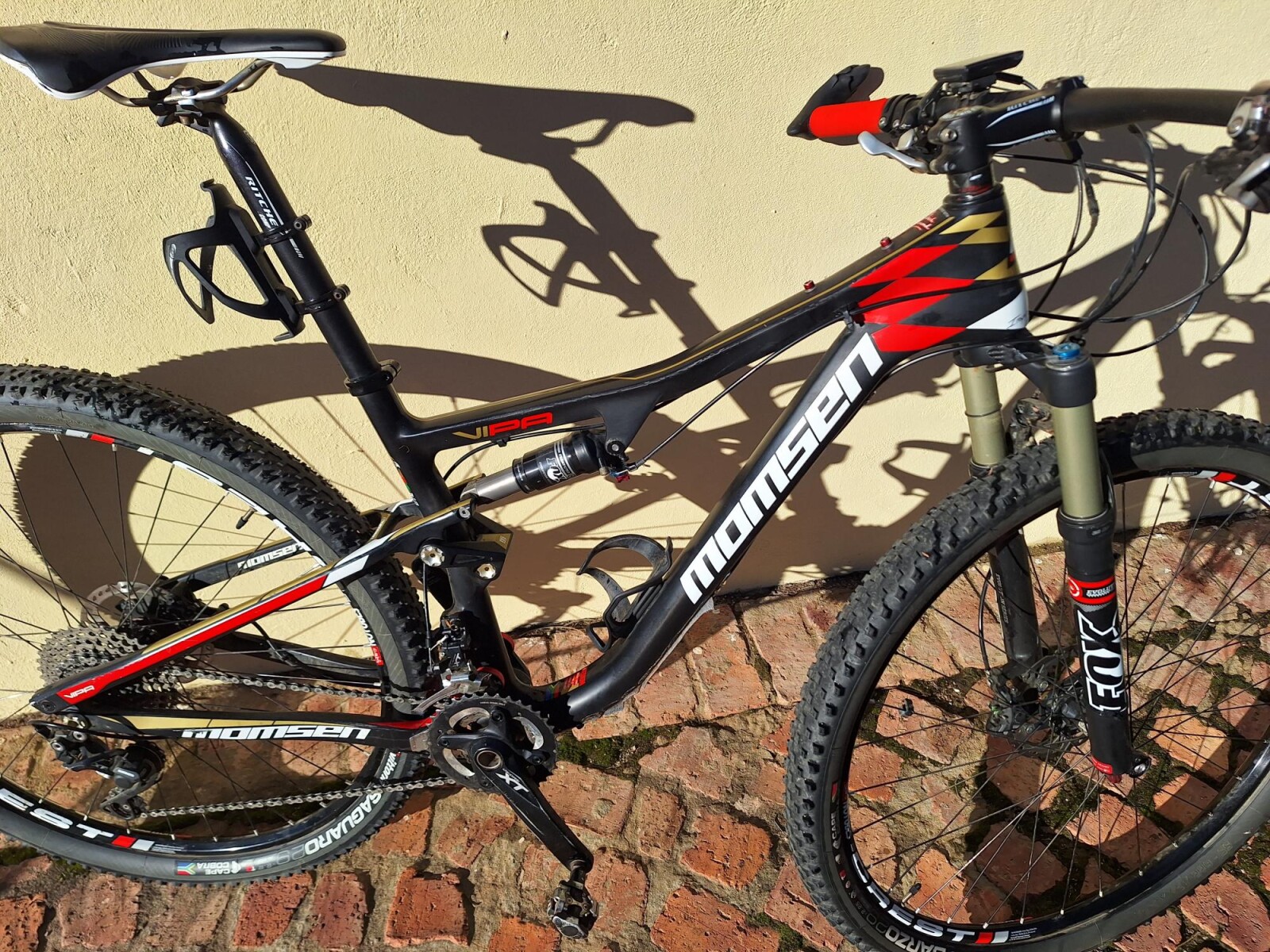 Momsen Vipa | Dual Suspension Mountain Bikes | Bike Hub