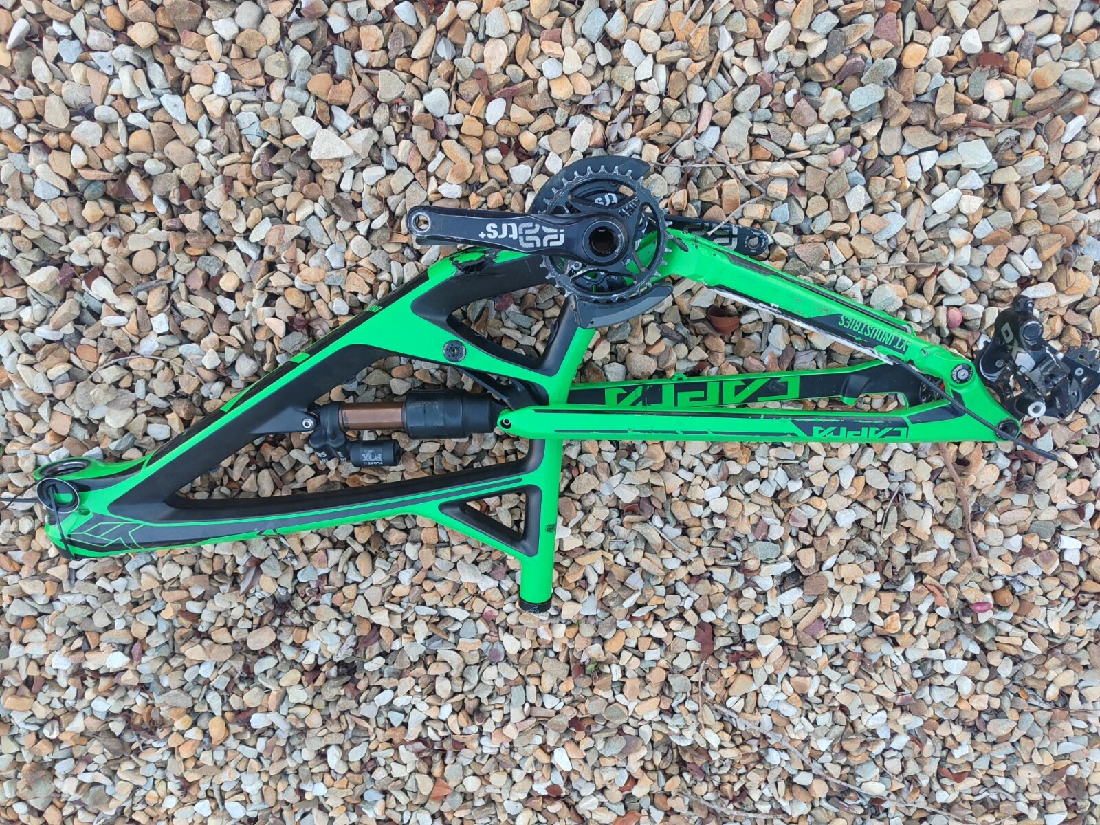 Yt Capra CF | Dual Suspension Mountain Bikes | Bike Hub