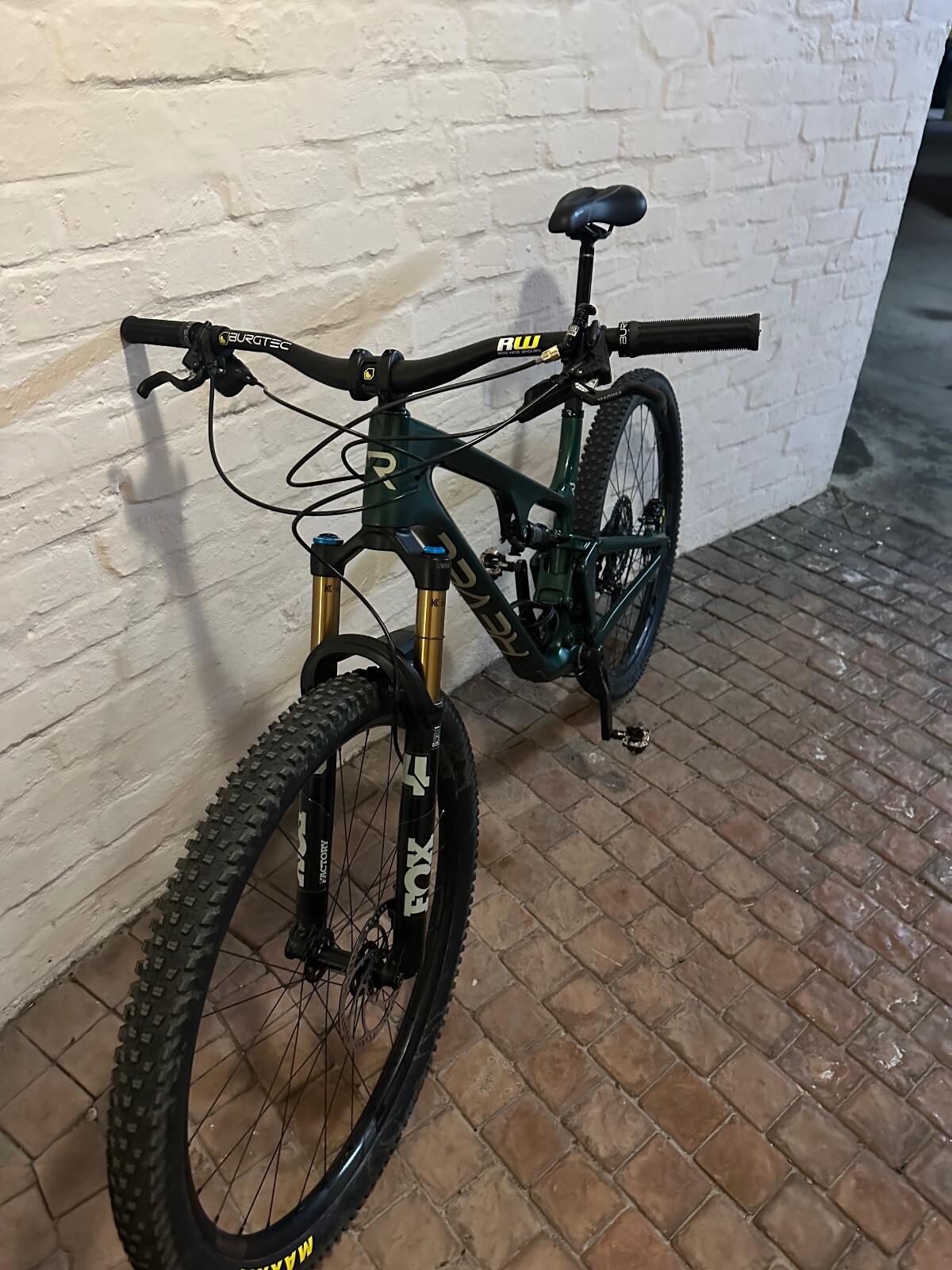 Revel Ranger XL | Dual Suspension Mountain Bikes | Bike Hub