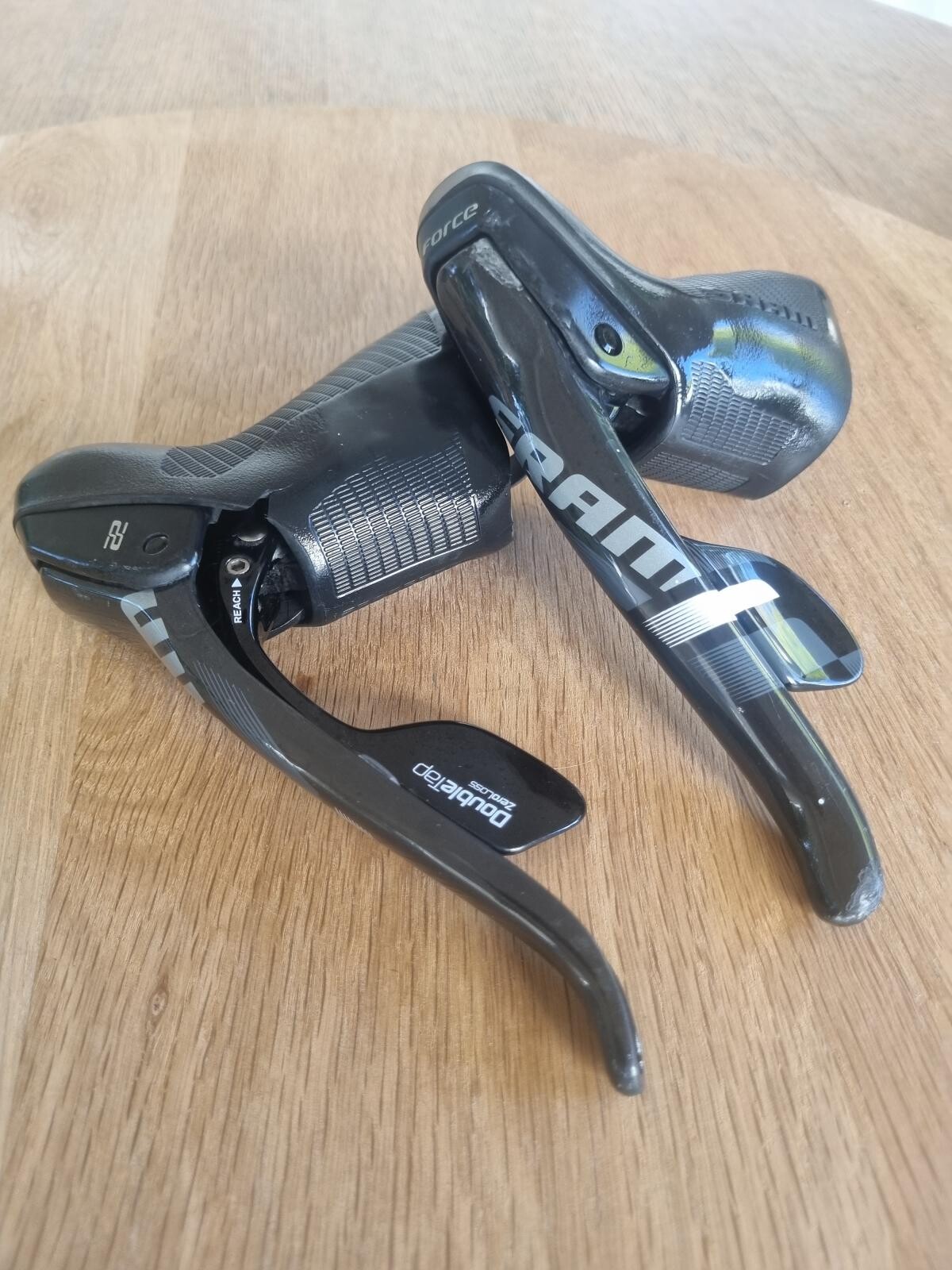 SRAM FORCE 22 double tap shifters | Shifters | Bike Hub