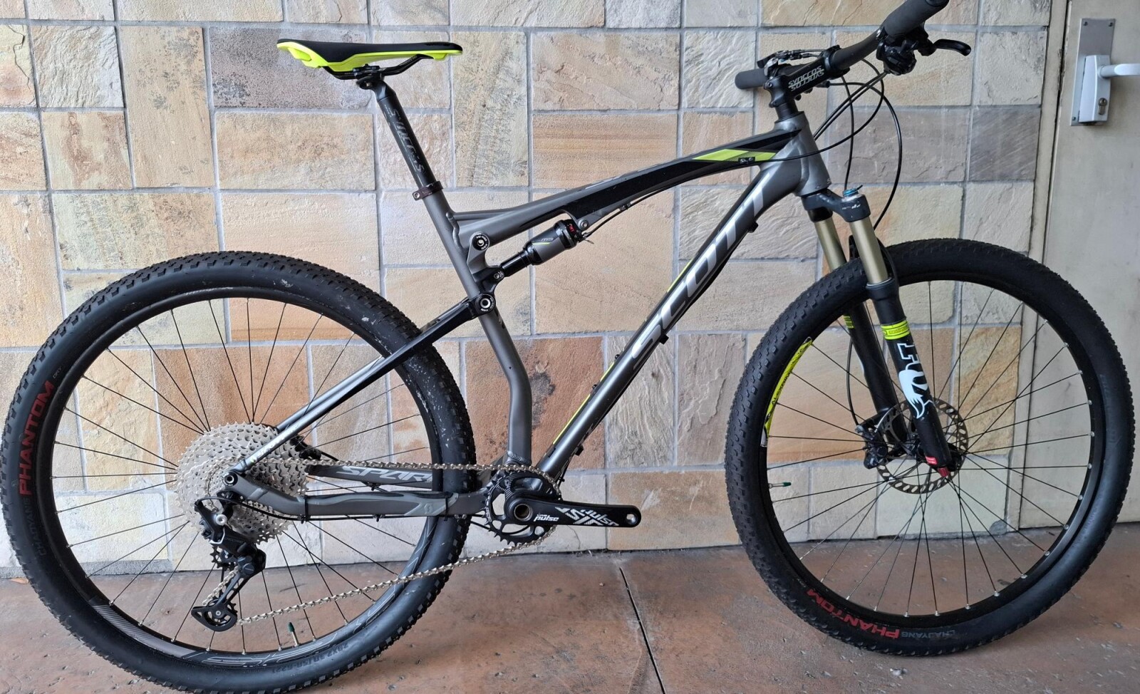 Scott Spark 960 | Dual Suspension Mountain Bikes | Bike Hub