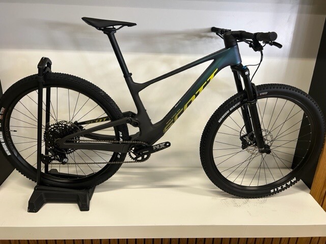 NEW SCOTT RC COMP | Dual Suspension Mountain Bikes | Bike Hub