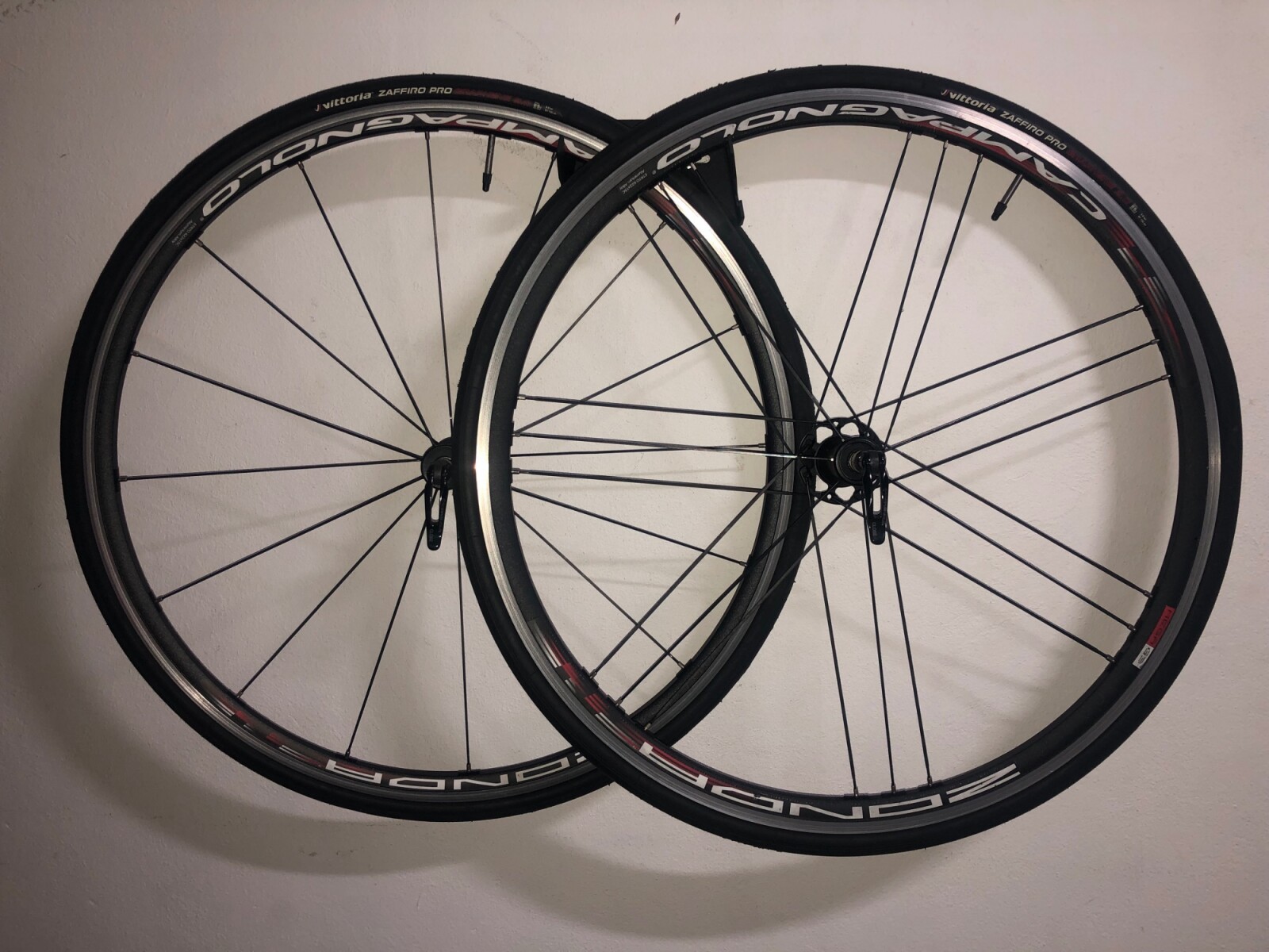 Campagnolo Zonda Rim Brake Wheelset | Road Bike Wheels | Bike Hub