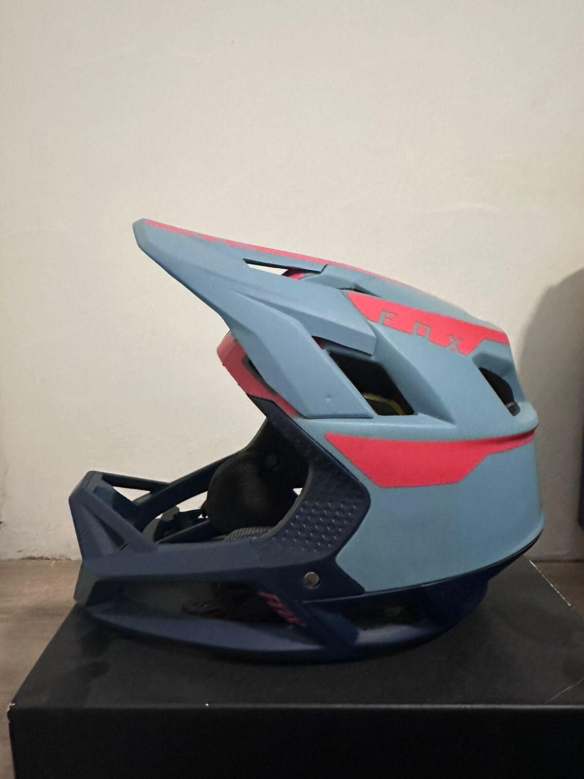 Fox ProFame Full Face Helmet | Helmets | Bike Hub