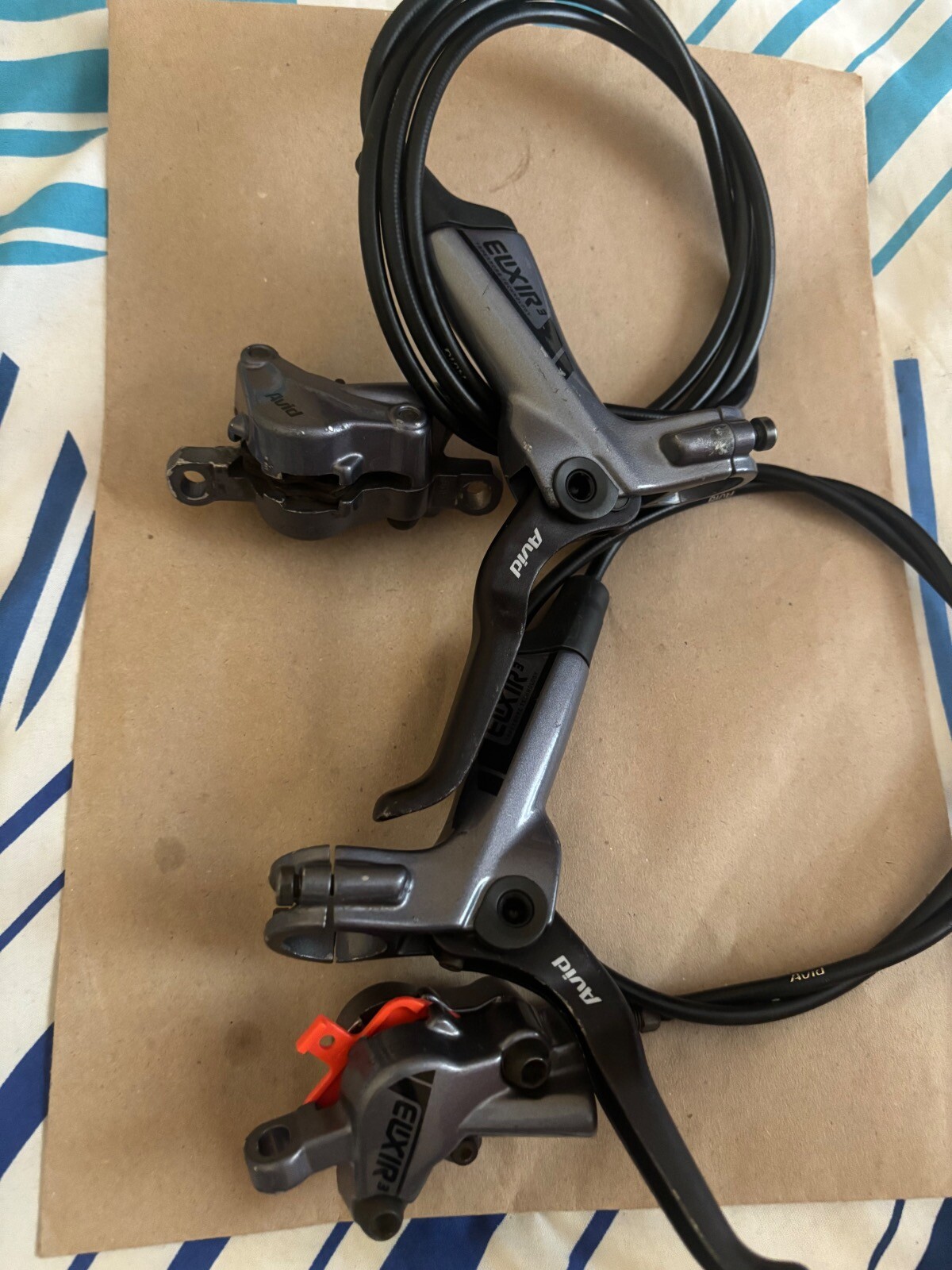 Avid Elixir 3R hydraulic brake set | Mountain Bike Brakes | Bike Hub