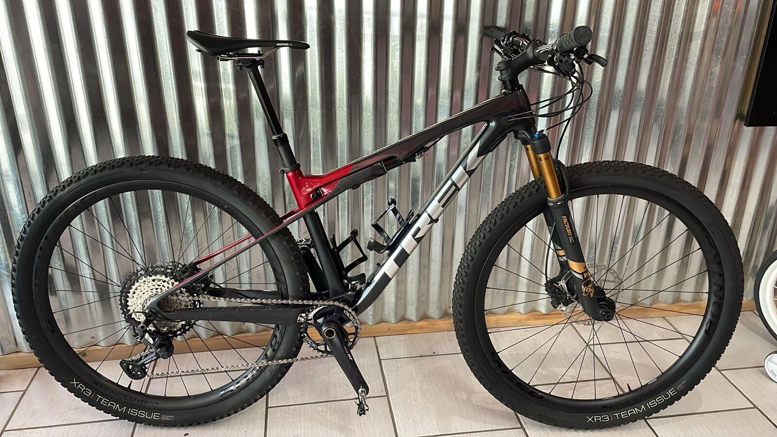 TREK Supercaliber | Dual Suspension Mountain Bikes | Bike Hub