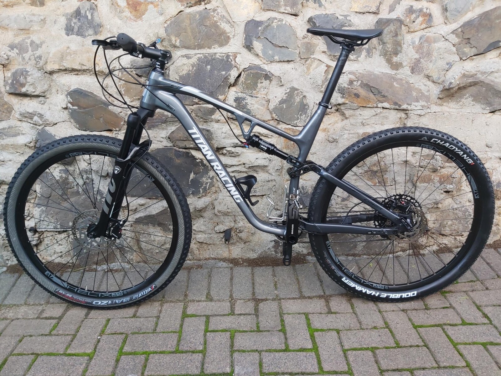 Titan Racing Cypher RS Expert | Dual Suspension Mountain Bikes | Bike Hub