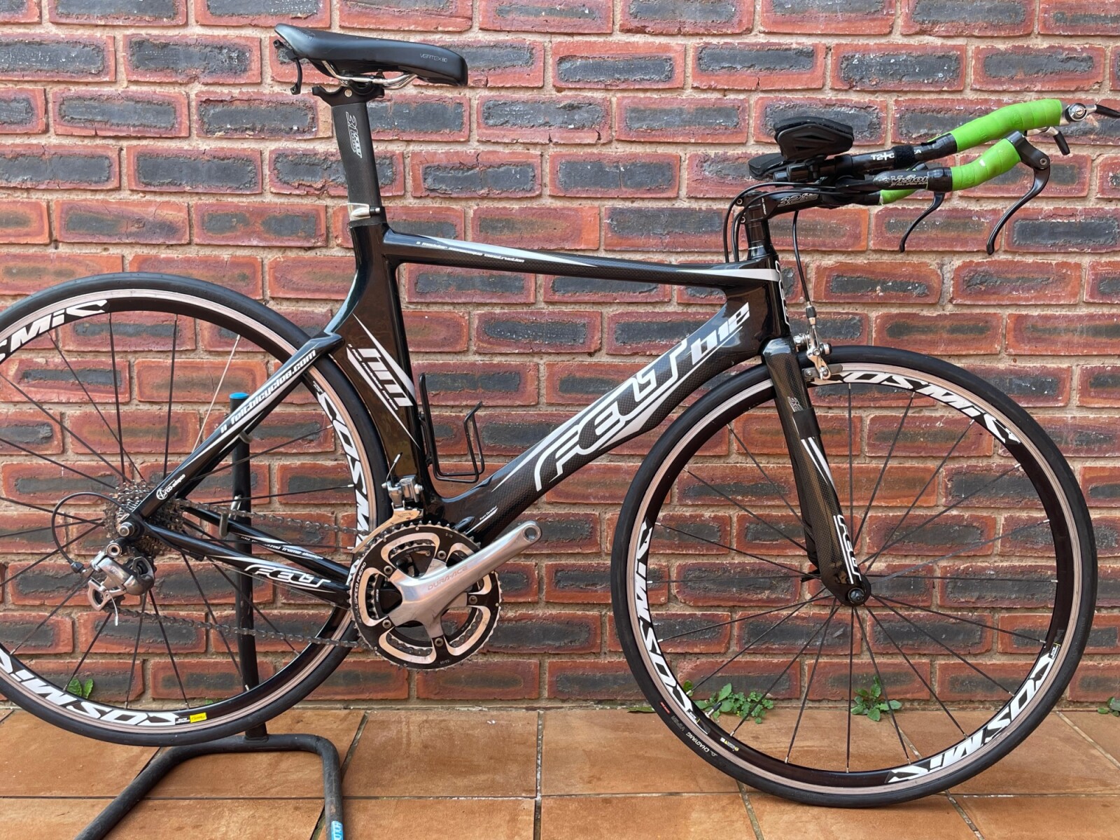 Felt B12 | Triathlon & Time Trial Bikes | Bike Hub