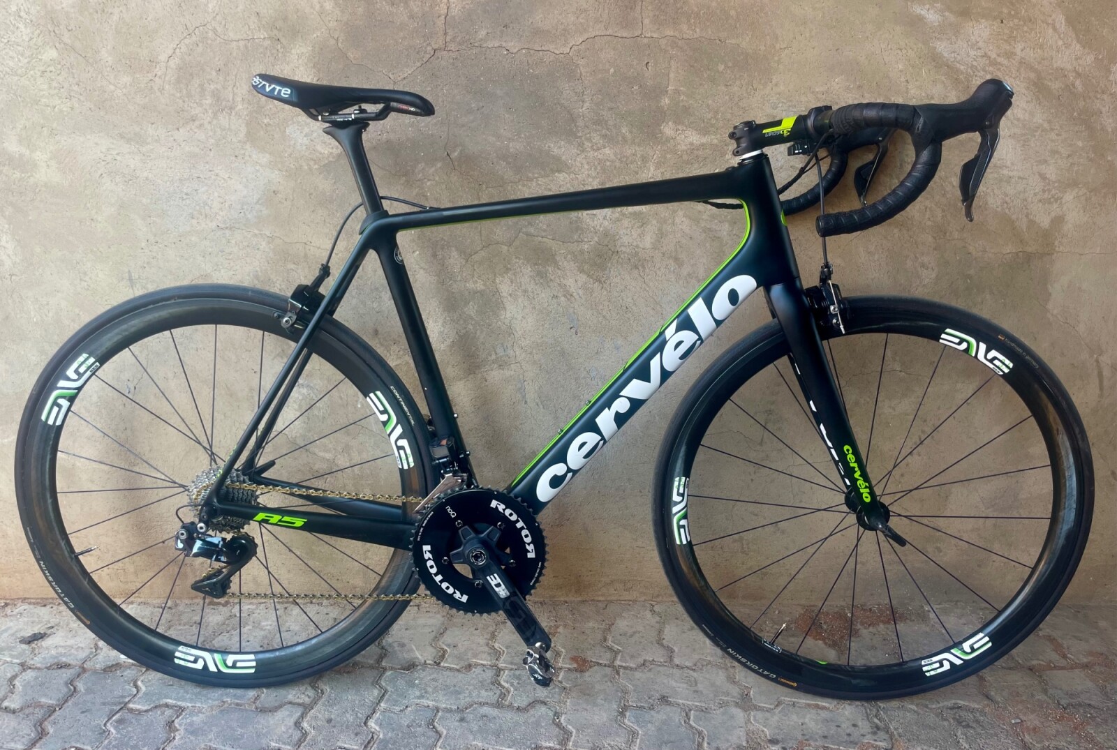 Cervelo R5 | Road Bikes | Bike Hub