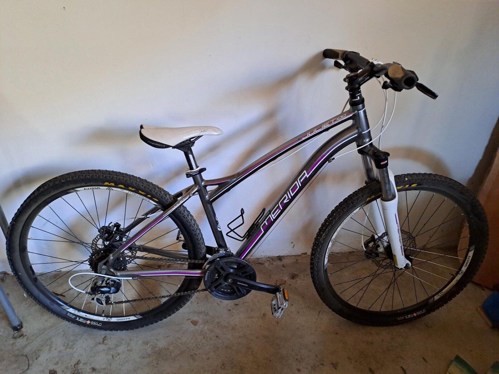 Merida Juliet Ladies 26" Mountain Bike | Hardtail Mountain Bikes | Bike Hub