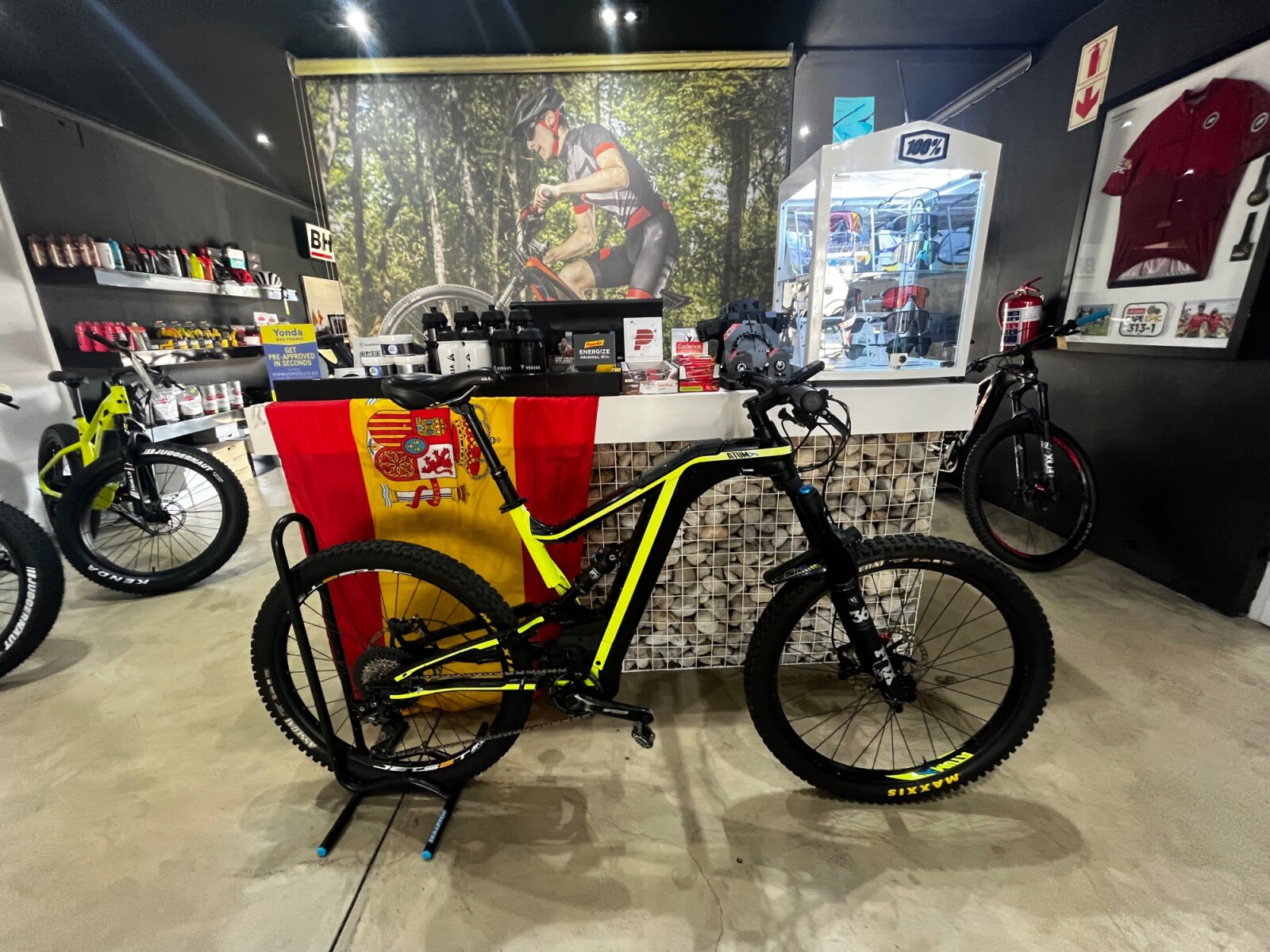 BH Atom-X 720WH Brose | Dual Suspension Mountain E-Bikes | Bike Hub