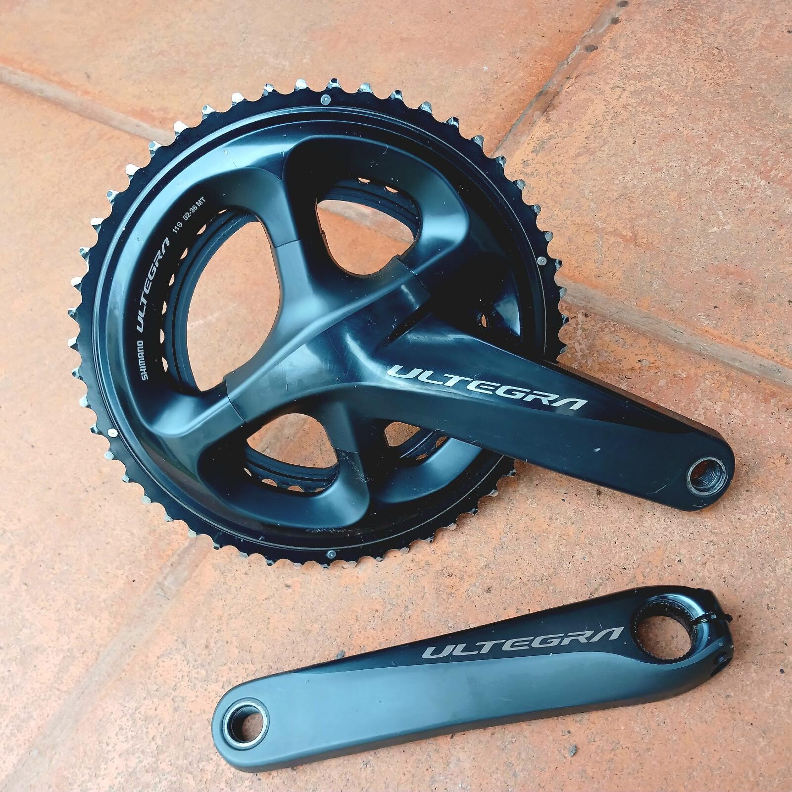 Shimano Ultegra R8000 Crankset | Cranksets | Bike Hub
