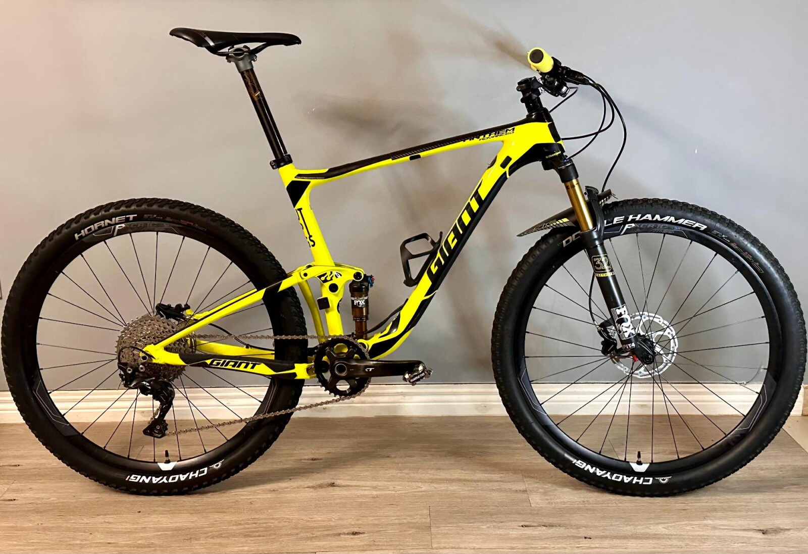 Carbon Giant Anthem Advanced 650b, carbon wheels | Dual Suspension ...