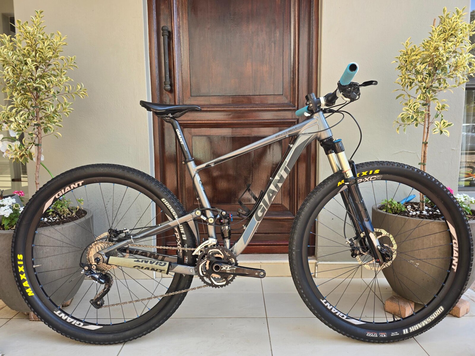 GIANT ANTHEM X (M) **XT10SPD-Rockshox-TLR** | Dual Suspension Mountain ...