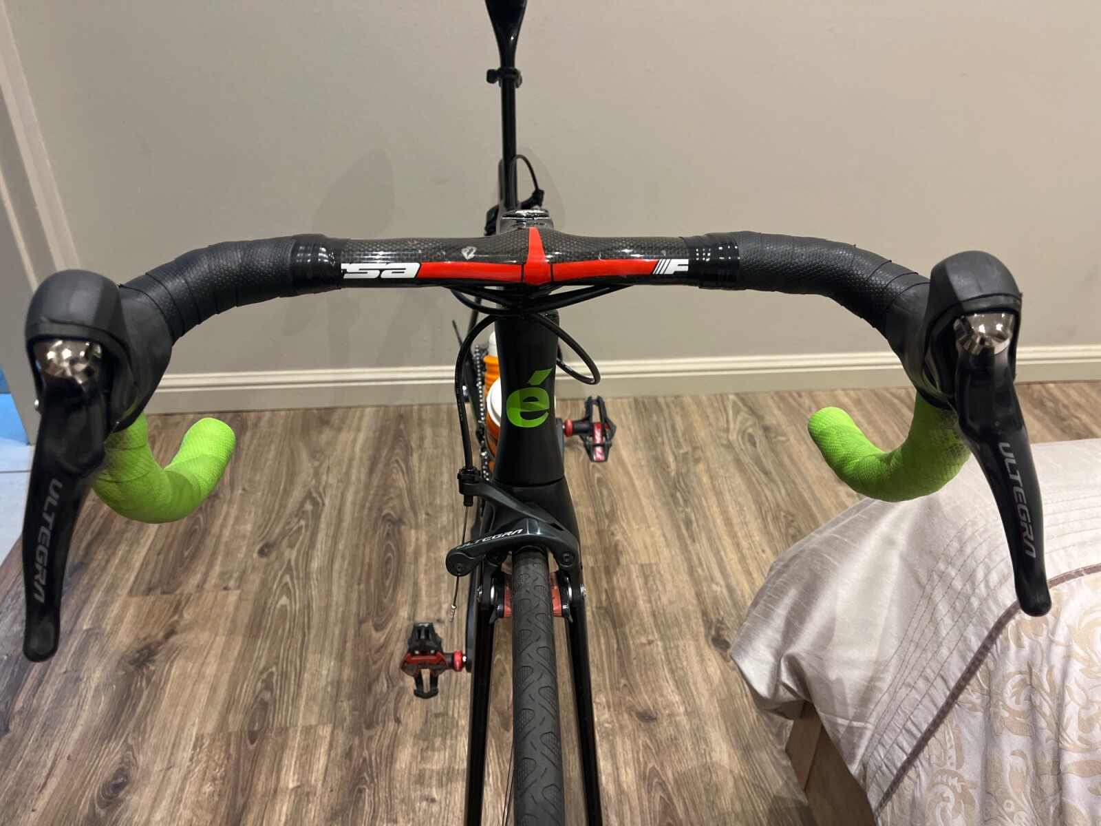 FSA Plasma Integrated Carbon Aero Handlebar | Handlebars | Bike Hub