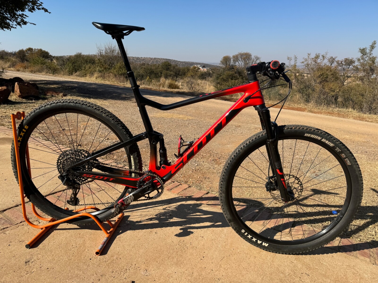 2020 Scott Spark RC900 Team | Dual Suspension Mountain Bikes | Bike Hub