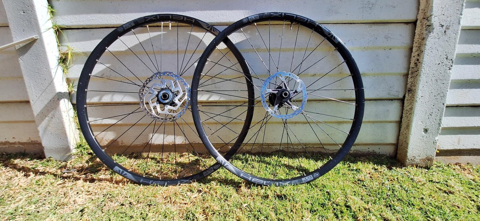 29" Shimano + SunRingle TR27 Boost Wheelset | Mountain Bike Wheels ...