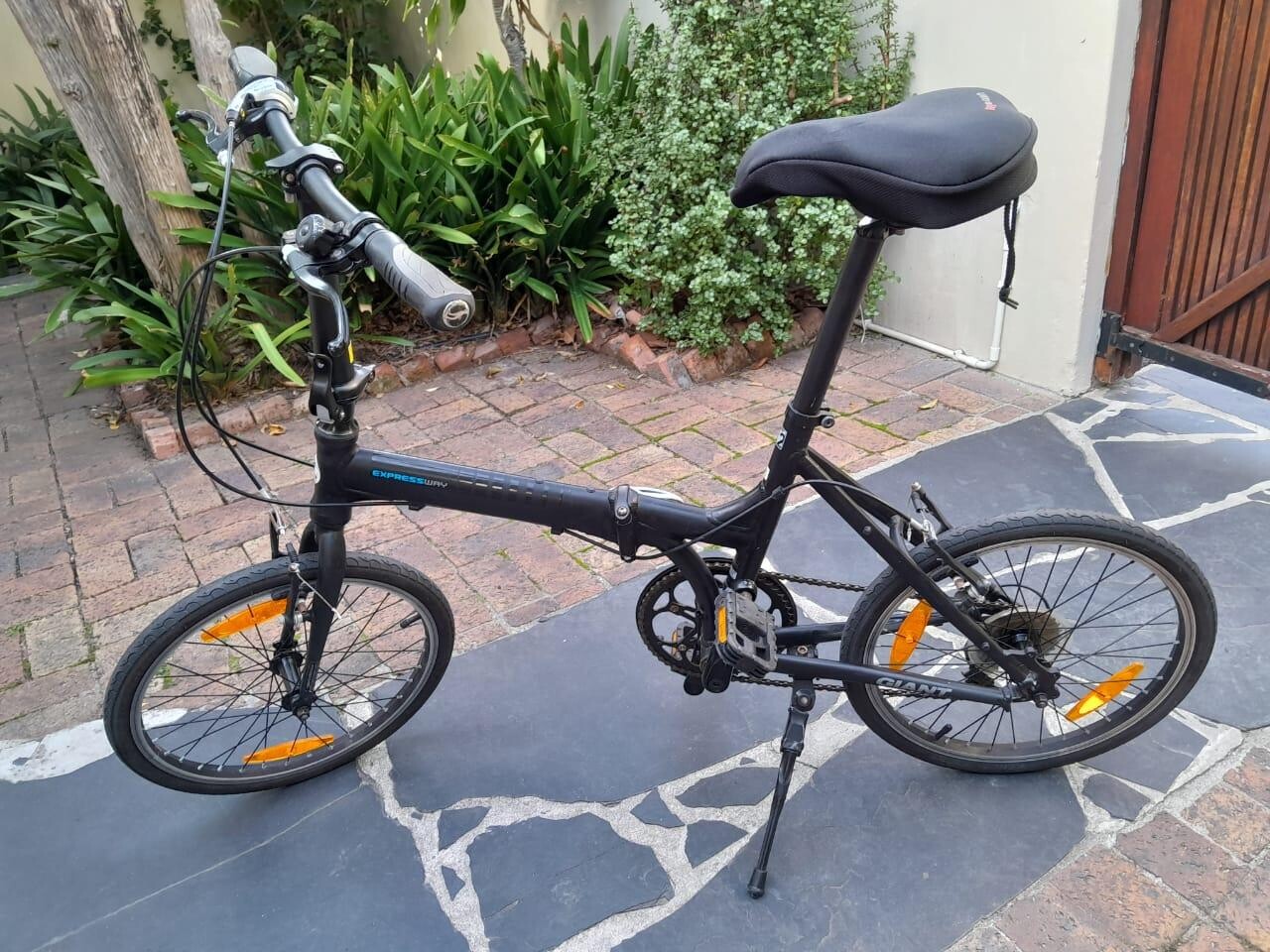 Giant Expressway 2 | Commuter Bikes | Bike Hub