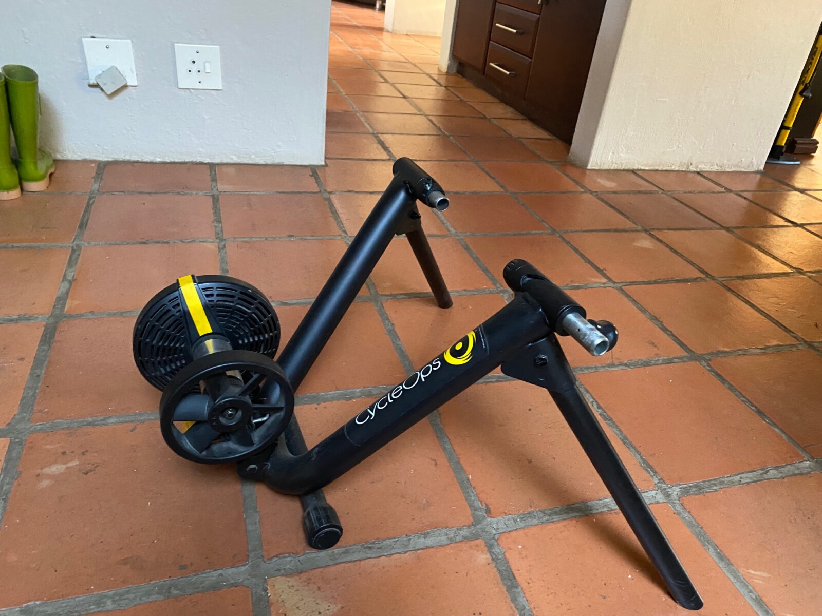 Cycleops M2 Smart Trainer | Indoor Trainers & Accessories | Bike Hub