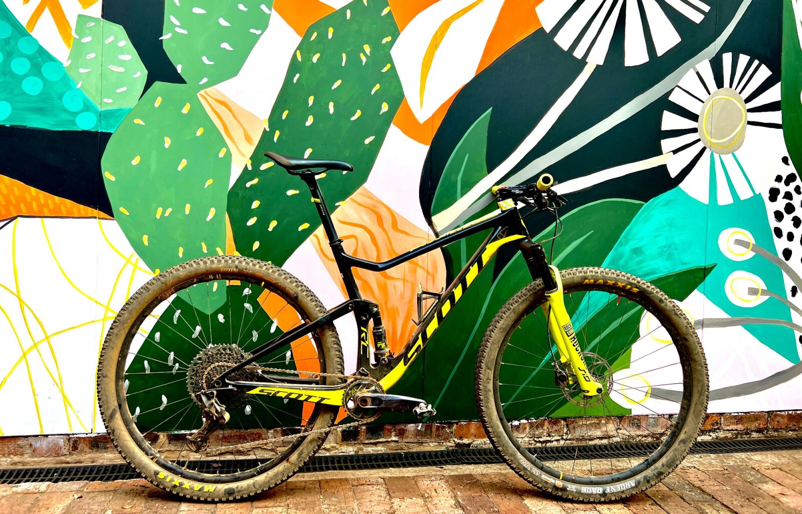 Scott Spark RC900 | Dual Suspension Mountain Bikes | Bike Hub