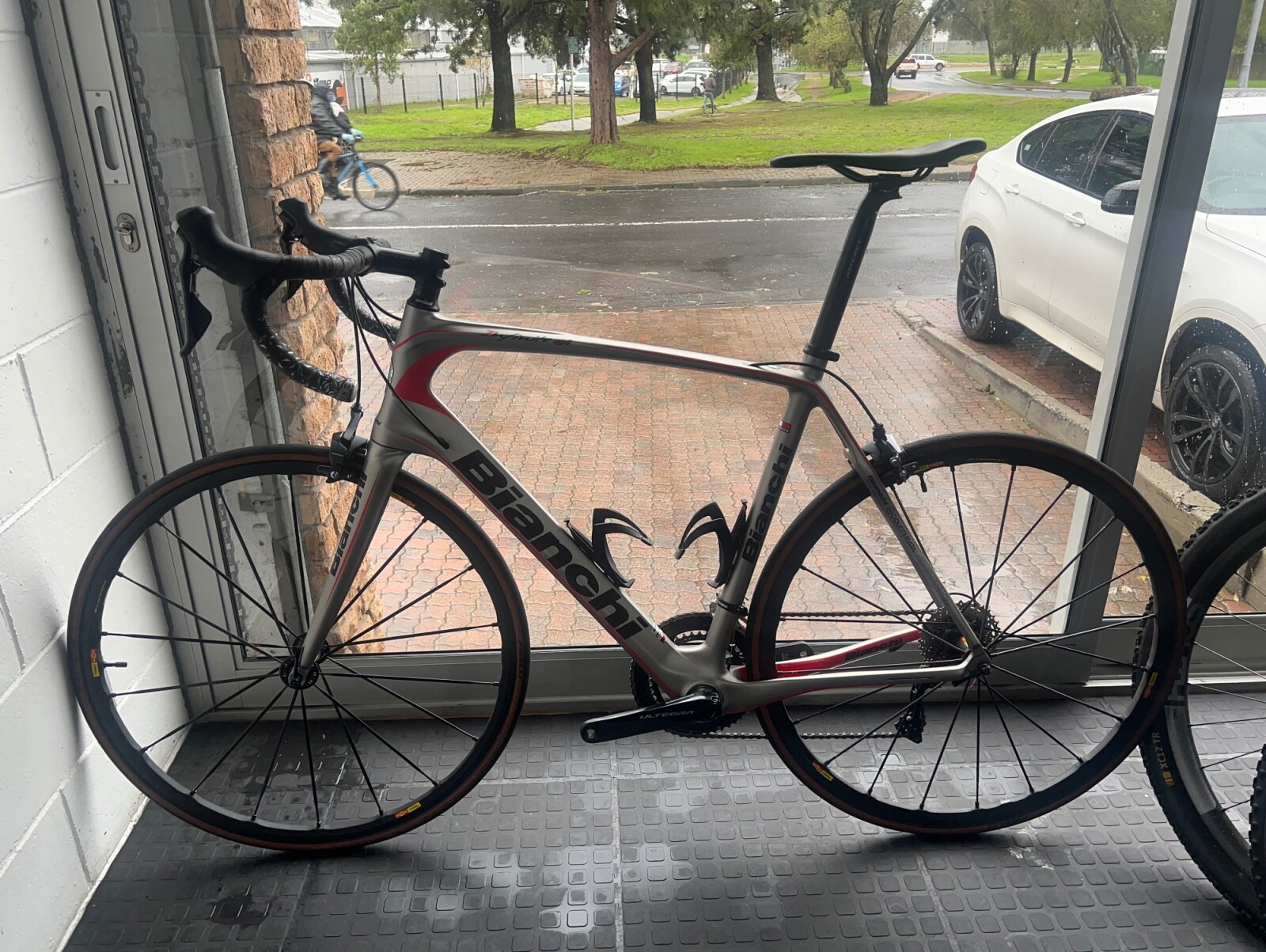 Bianchi Infinito 2016 brand new | Road Bikes | Bike Hub