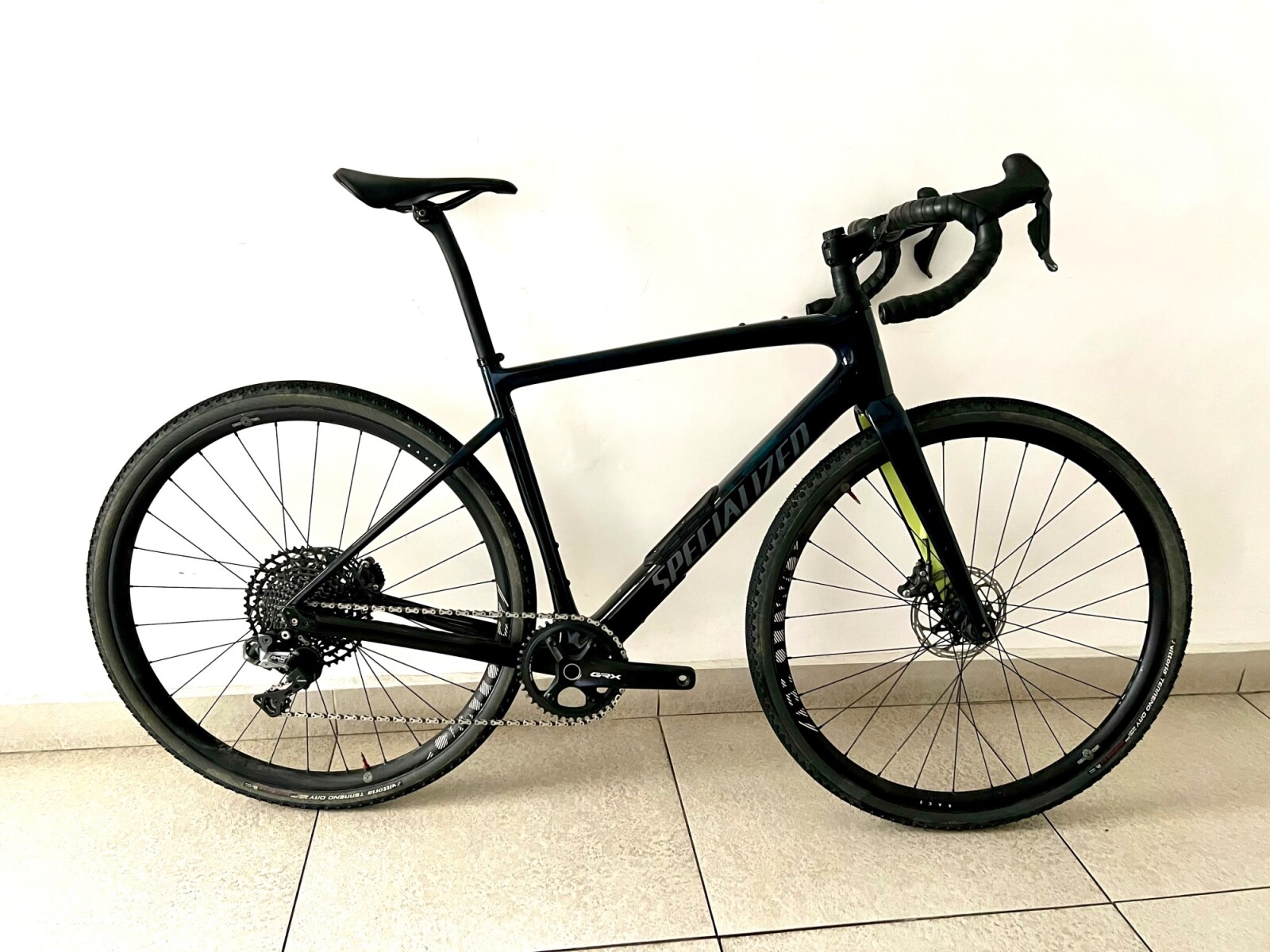 2023 Specialized Diverge Expert | Gravel Bikes | Bike Hub