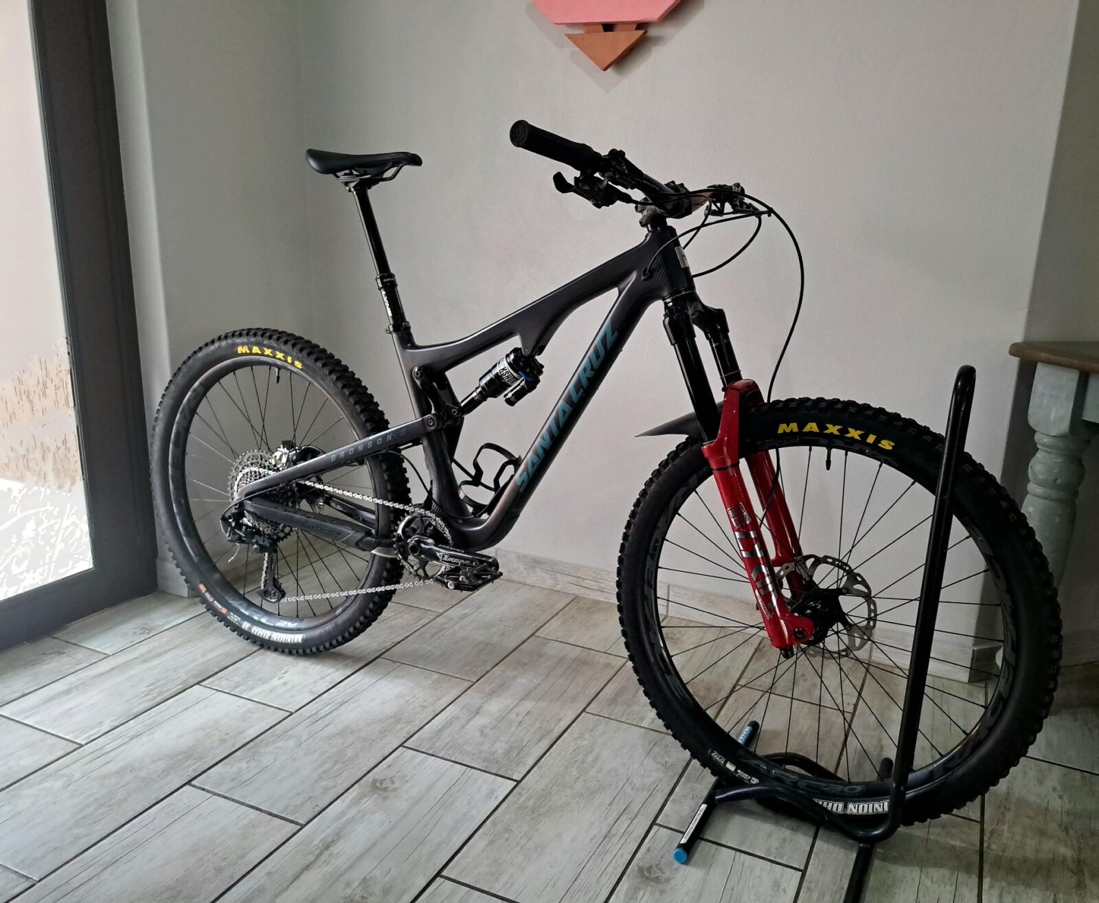 2018 Santa Cruz Bronson C | Dual Suspension Mountain Bikes | Bike Hub