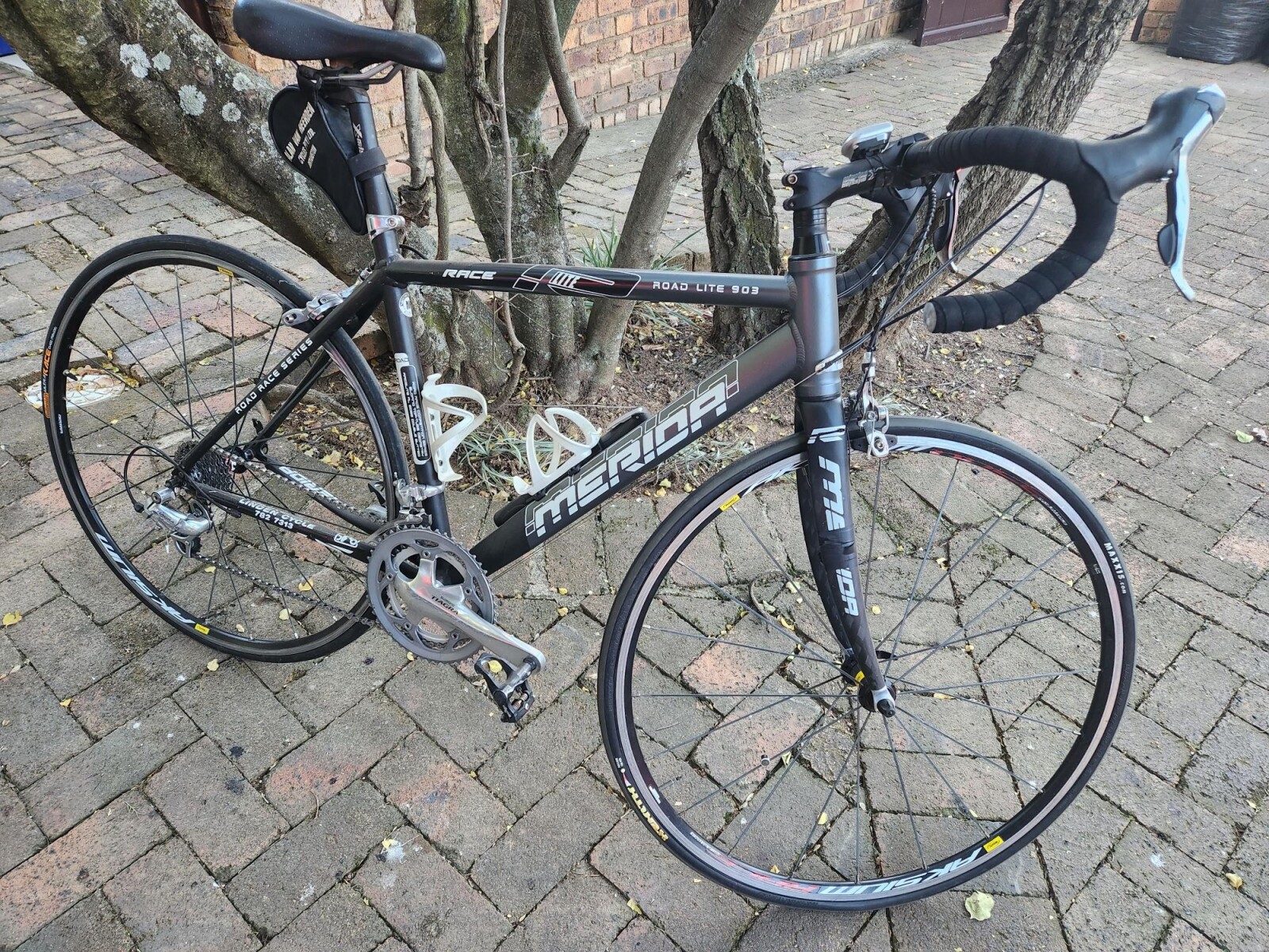 Merida Race Road 903 Lite | Road Bikes | Bike Hub