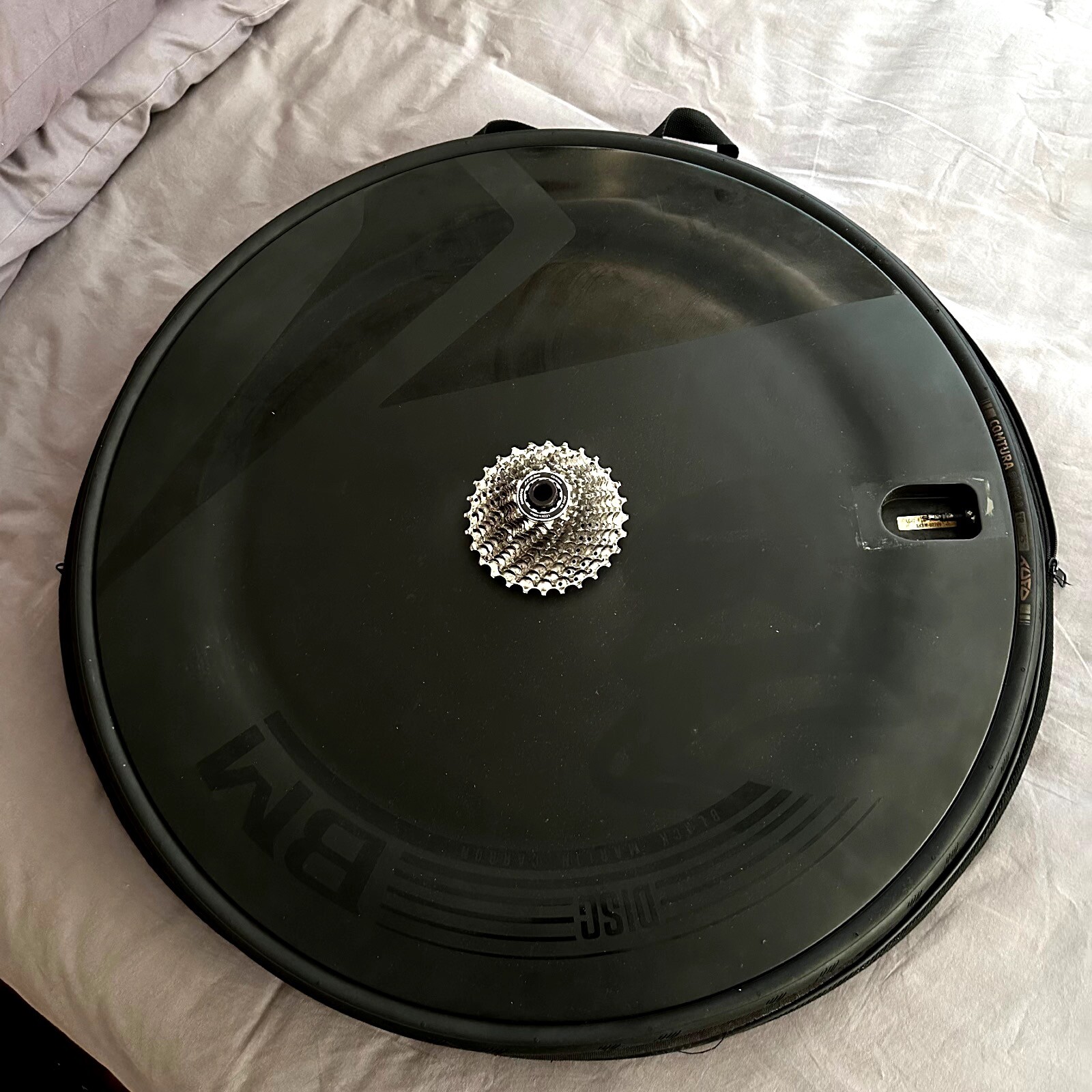 Black Marlin Carbon Rear Disc Wheel | Road Bike Wheels | Bike Hub