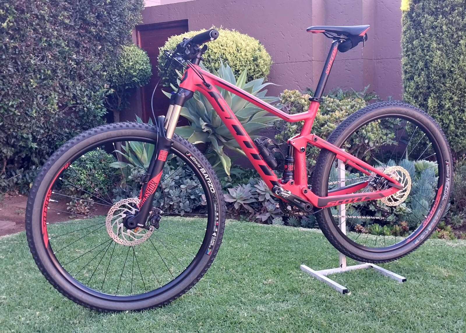 Scott Spark 970 (Medium) | Dual Suspension Mountain Bikes | Bike Hub