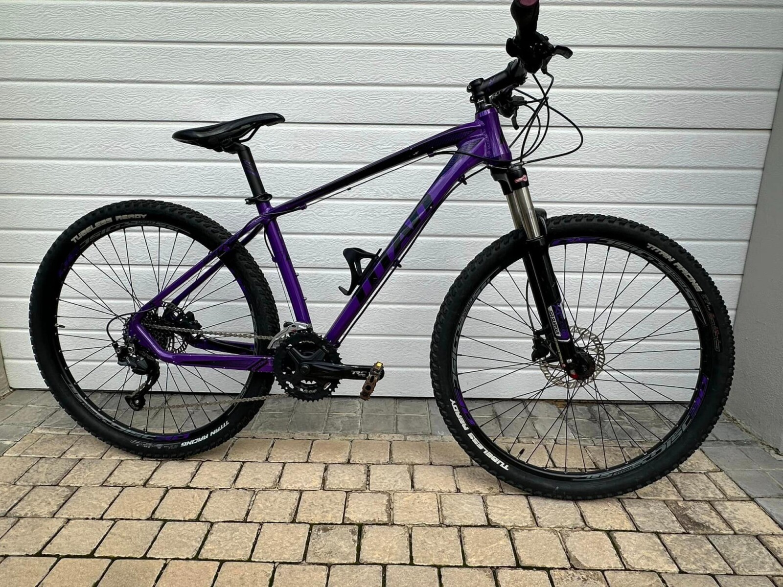 Titan Calypso 27.5" Medium frame | Hardtail Mountain Bikes | Bike Hub