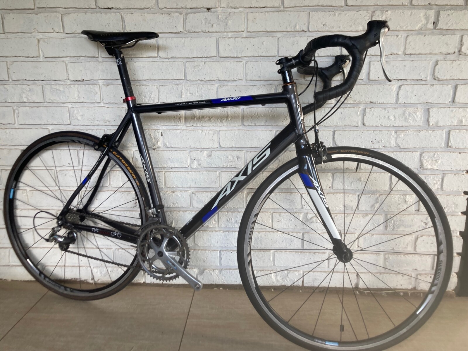 AXIS AR30 - Large | Road Bikes | Bike Hub