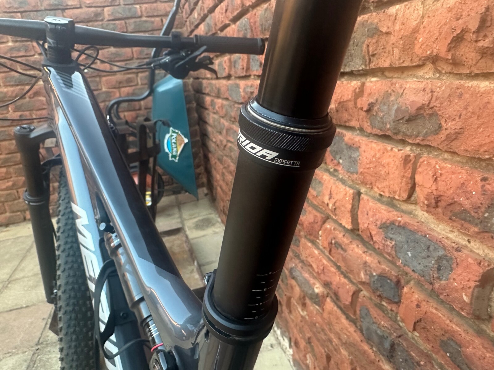 Brand new 30.9 Merida Expert TR light dropper post | Dropper Seat Posts ...