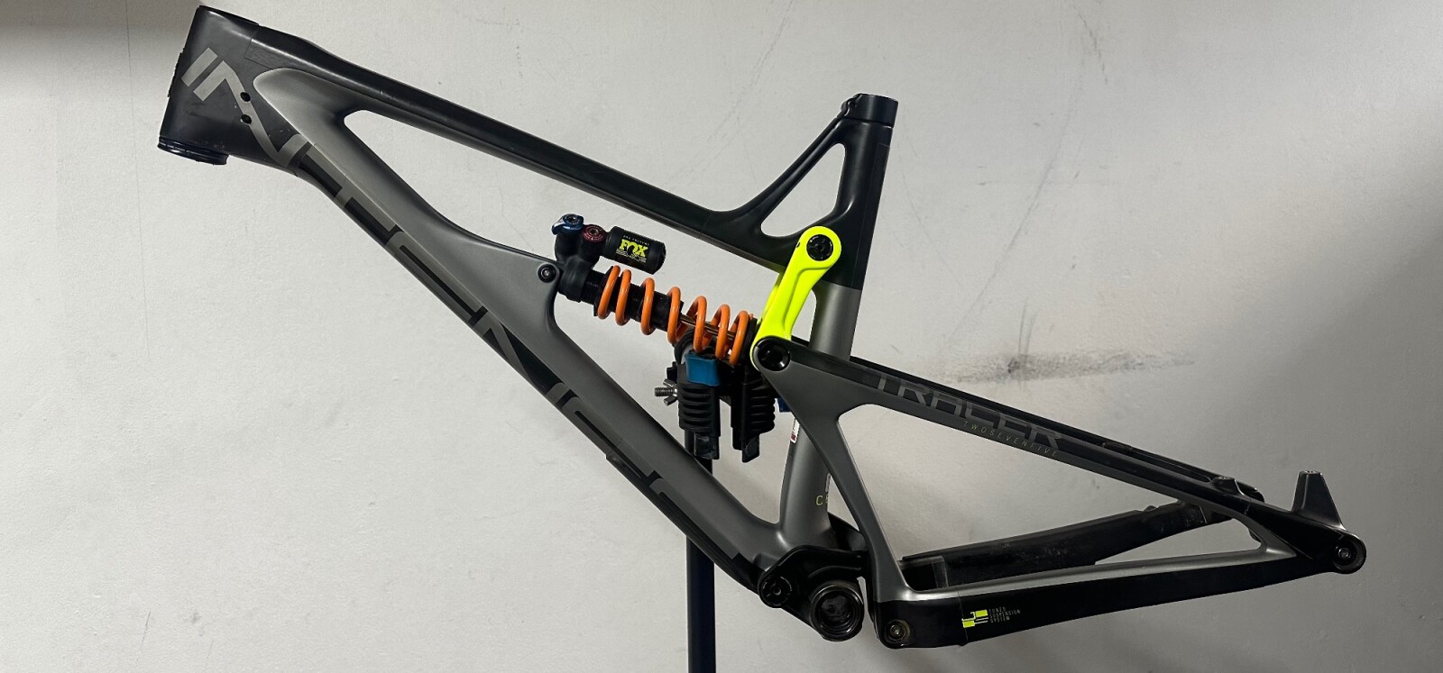 2017 Intense carbon frame crankset and dropper | Dual Suspension ...