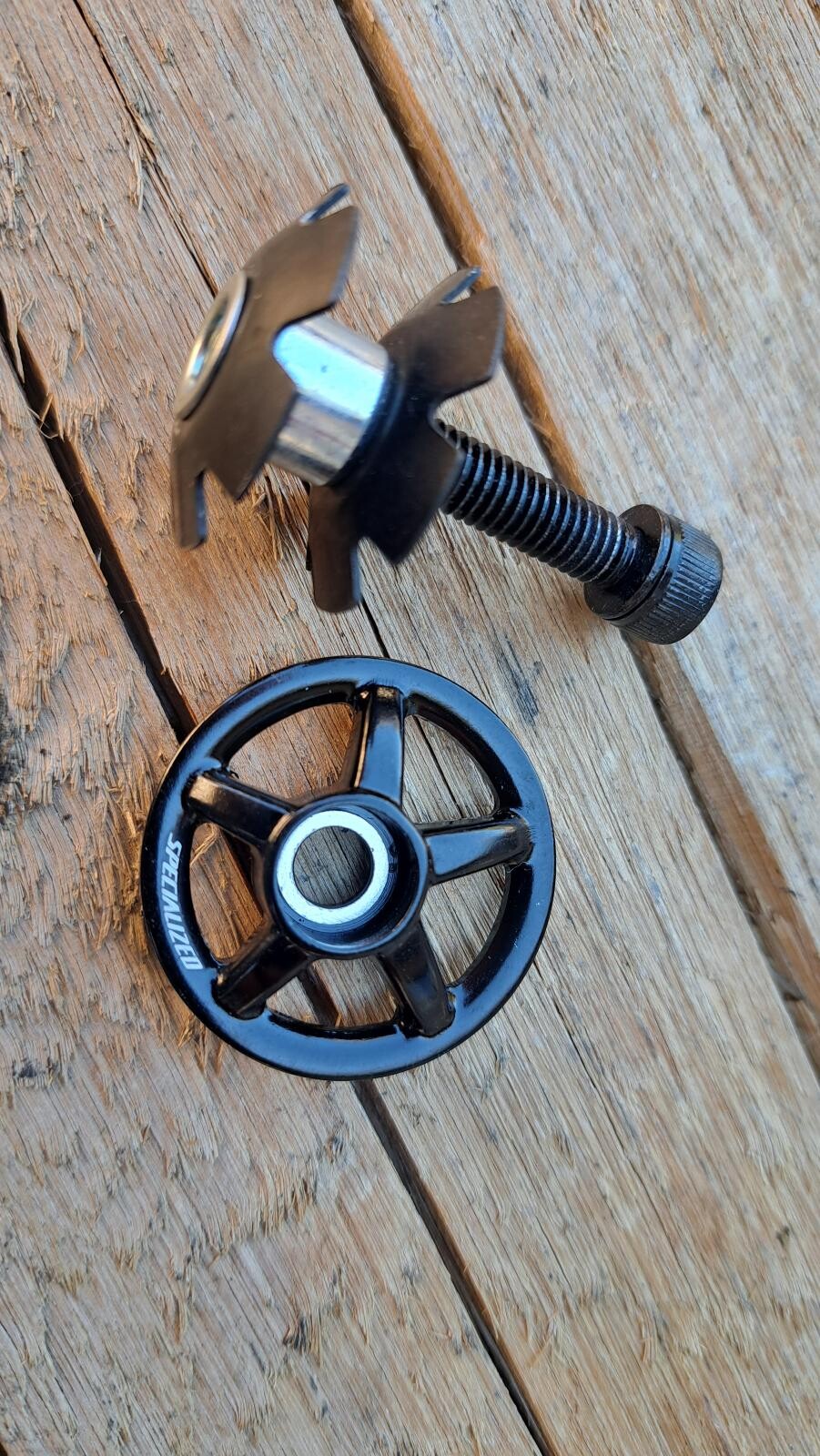 Specialized stem top cap | Headsets & Spacers | Bike Hub