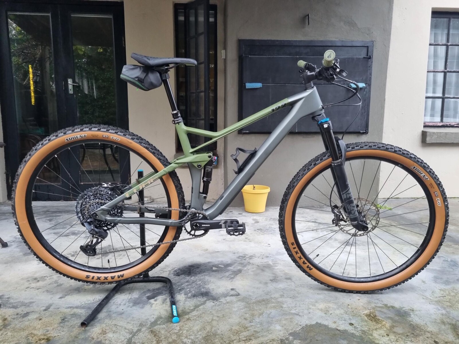 CUBE Stereo ONE22 HPC TM | Dual Suspension Mountain Bikes | Bike Hub