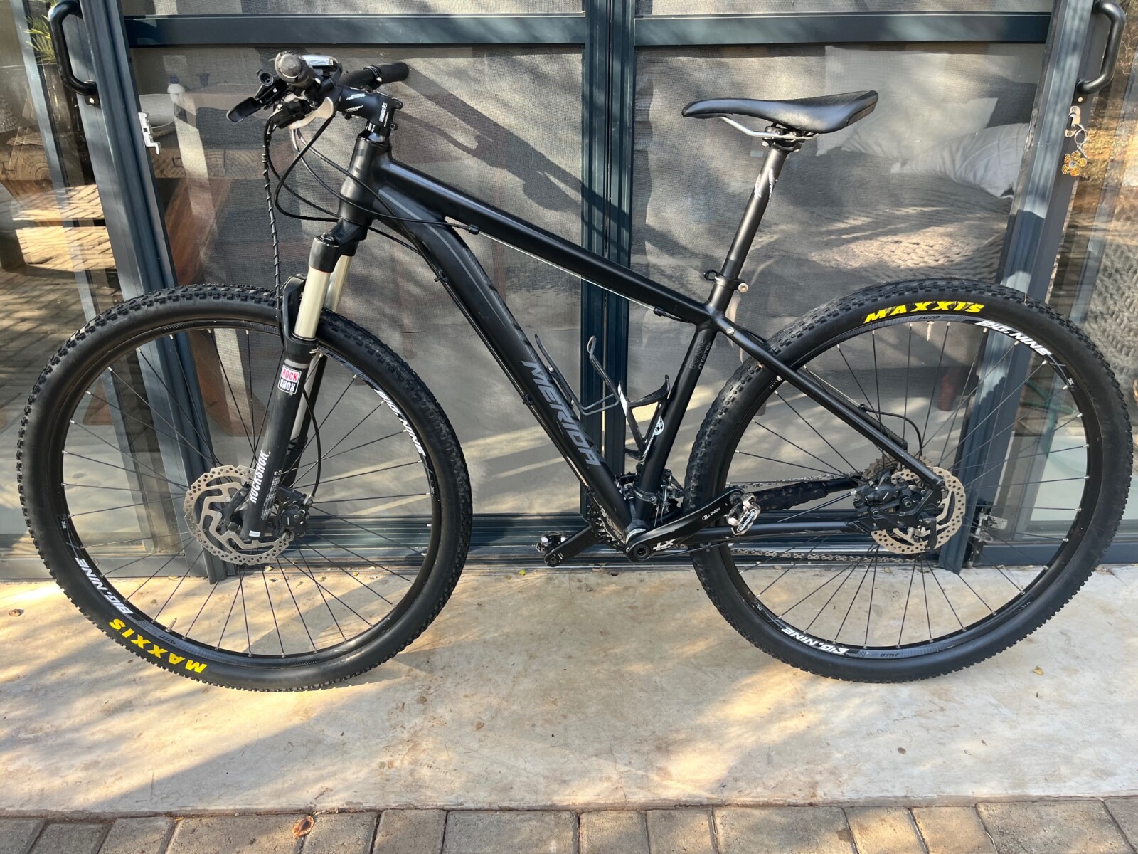 Black Merida mountain bike | Hardtail Mountain Bikes | Bike Hub