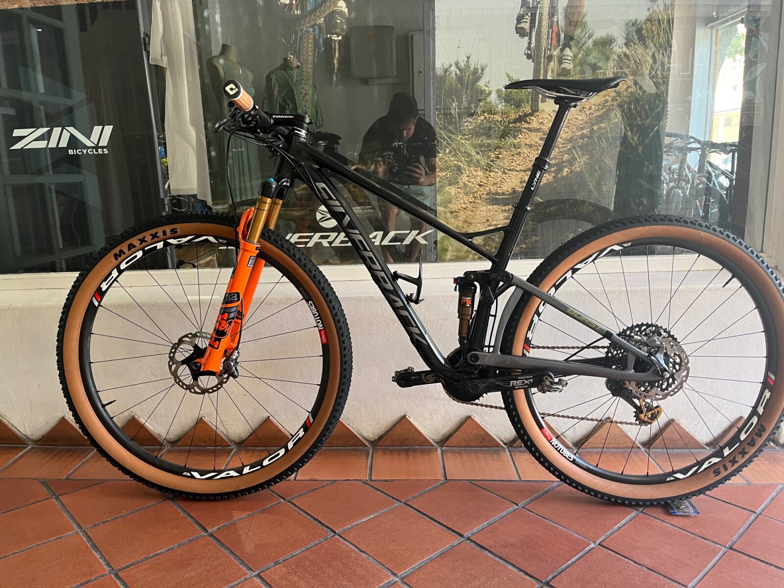 Silverback Sesta Pro- Race Spec | Dual Suspension Mountain Bikes | Bike Hub