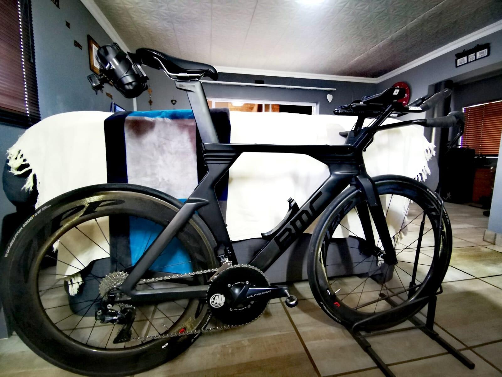 BMW Time Machine 01 - Dura Ace Di2 | Triathlon & Time Trial Bikes ...