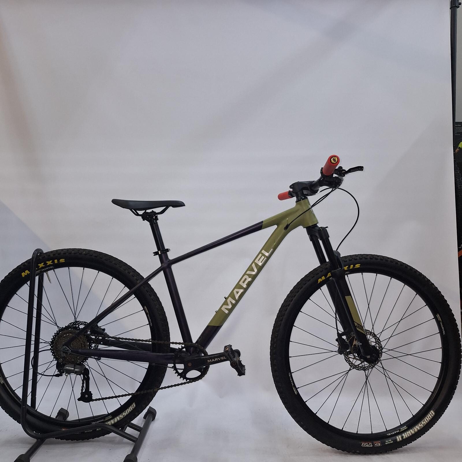 2X 2022 MARVEL Embark 29er Medium Mountain bikes | Hardtail Mountain ...