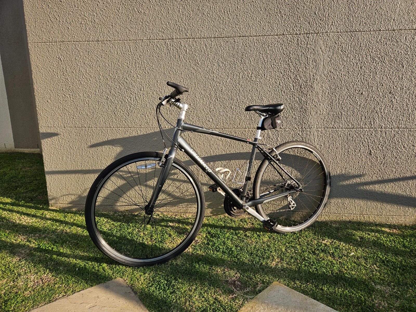 Specialized sirrus | Commuter Bikes | Bike Hub