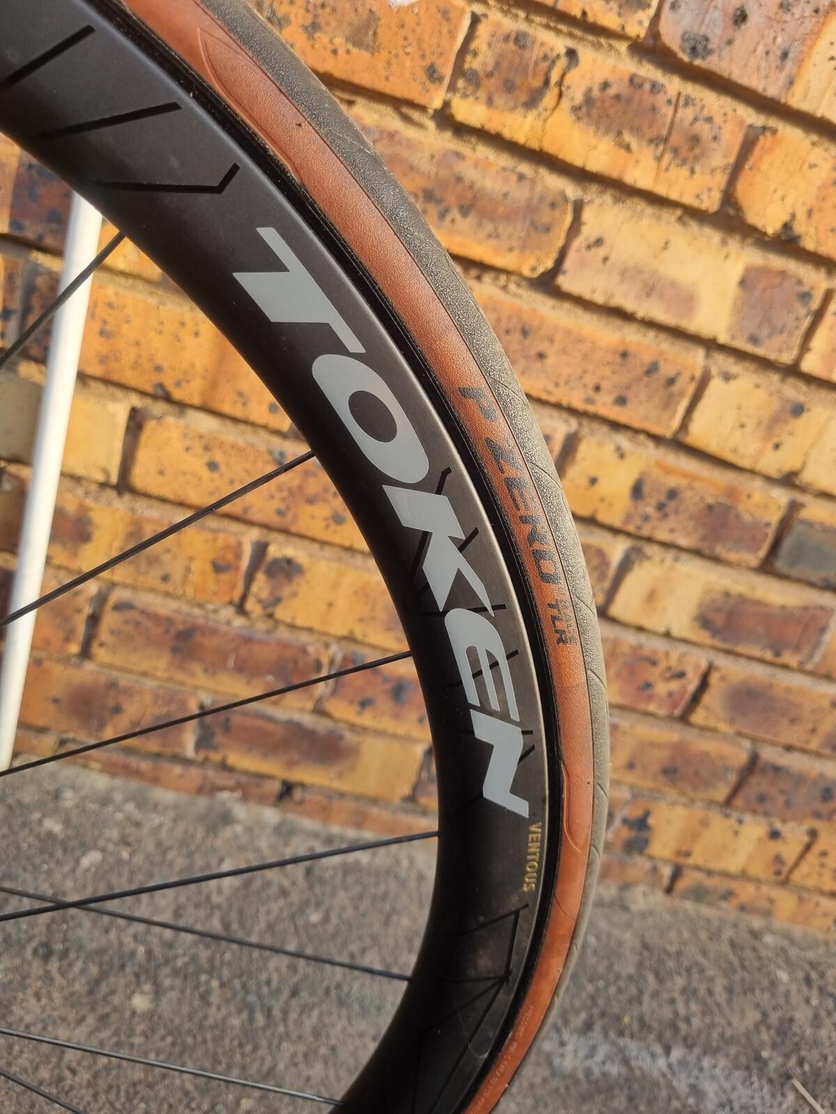 Token Ventous Carbon Disc wheels for sale | Road Bike Wheels | Bike Hub