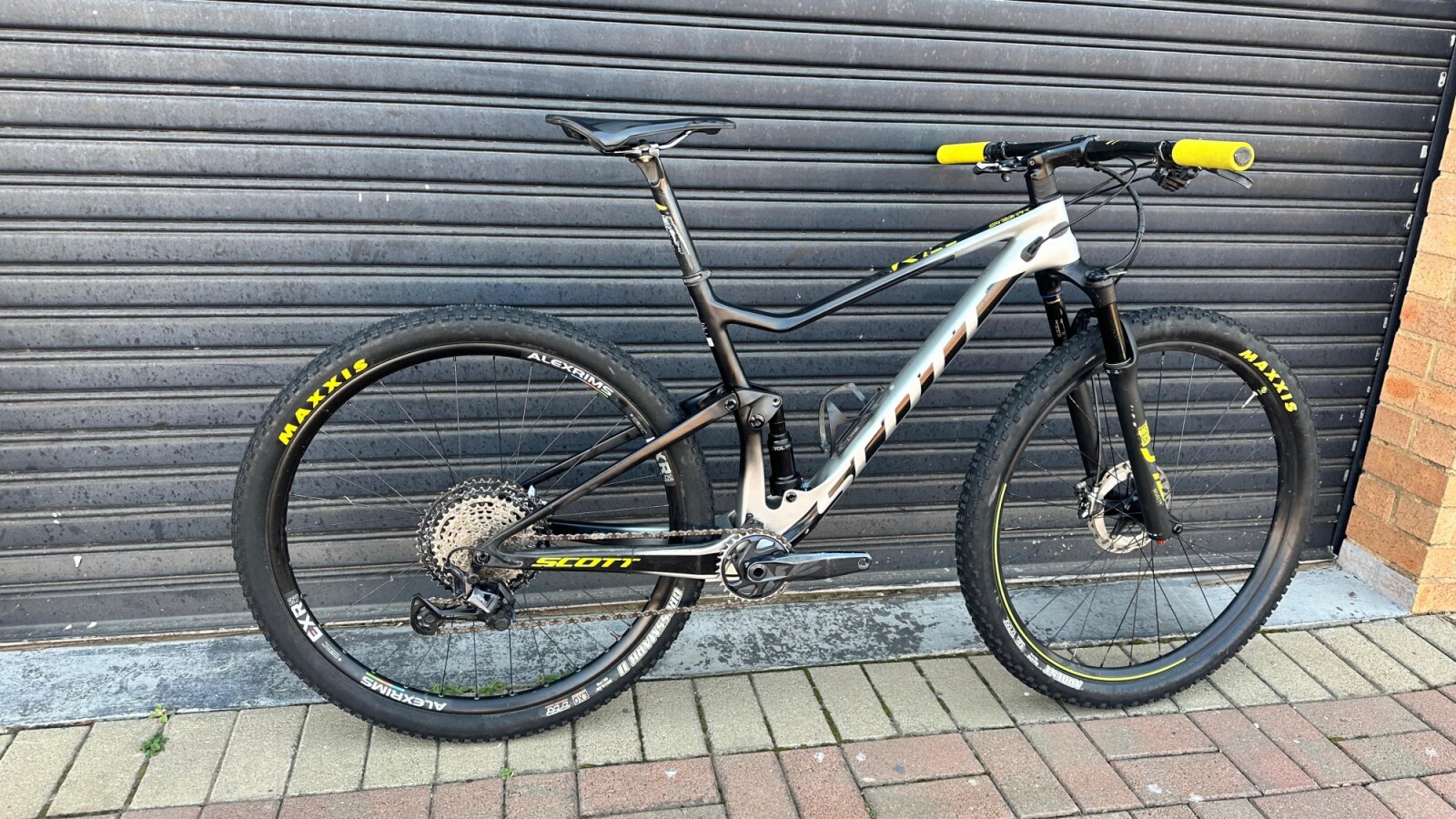 Scott spark RC PRO | Dual Suspension Mountain Bikes | Bike Hub