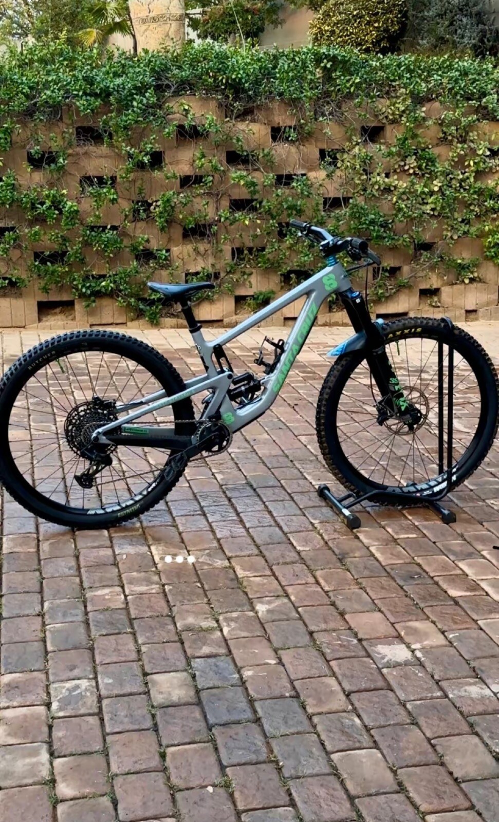 Santa Cruz Hightower CC | Dual Suspension Mountain Bikes | Bike Hub