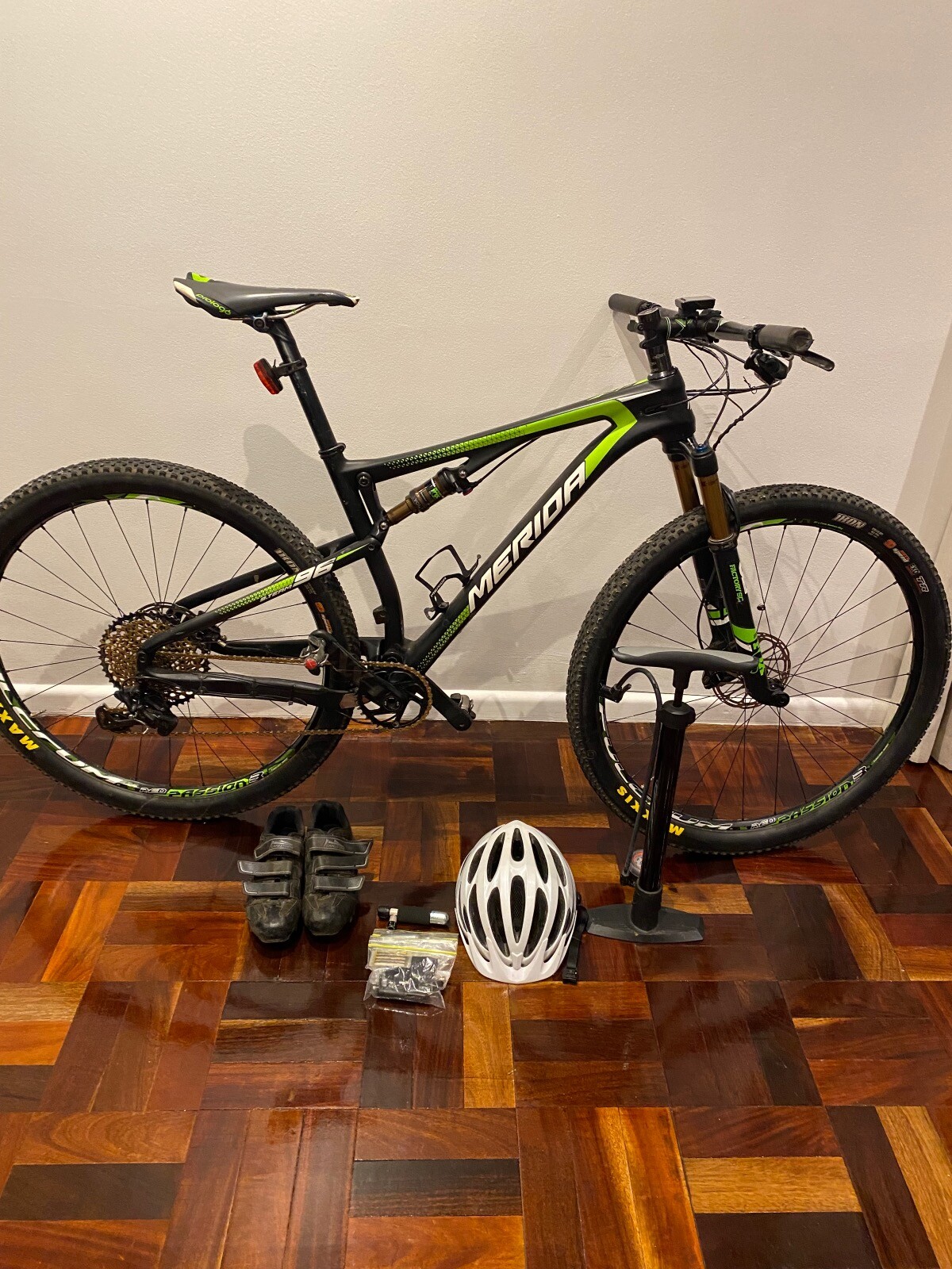 Merida - Ninety six Team | Dual Suspension Mountain Bikes | Bike Hub